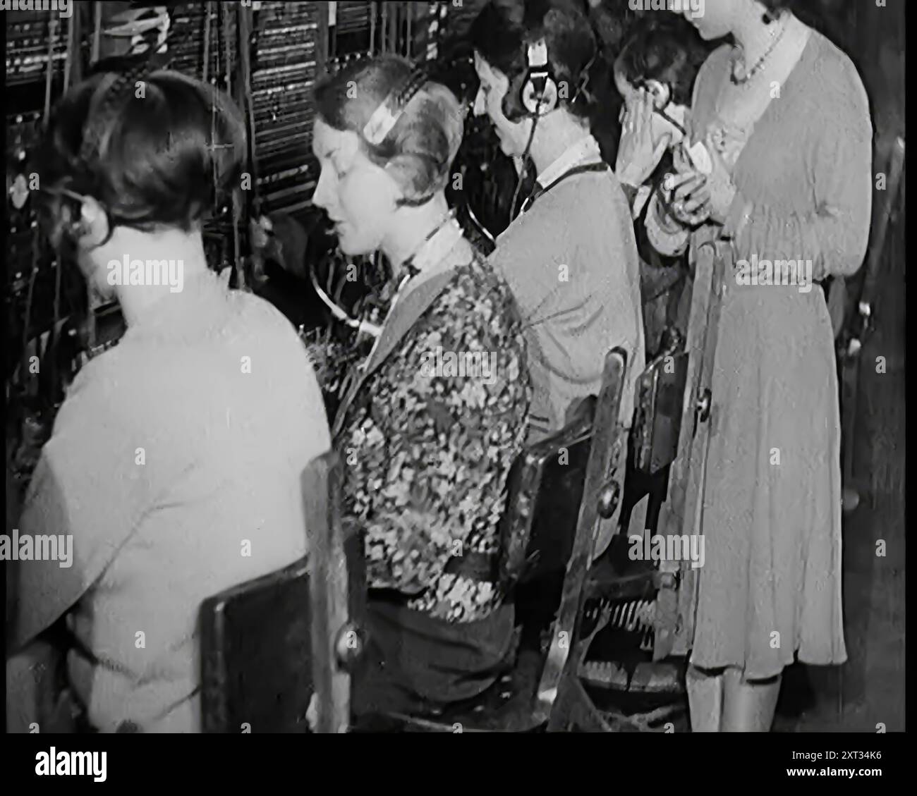 Telephone switchboard 1930s hi-res stock photography and images - Alamy