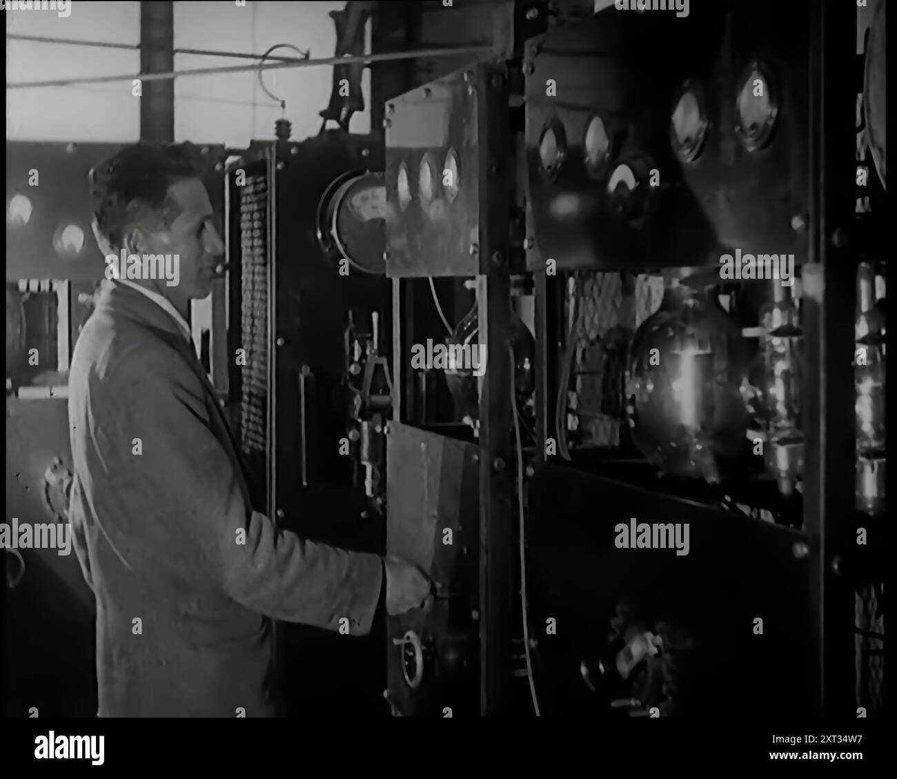 John logie baird 1925 hi-res stock photography and images - Alamy