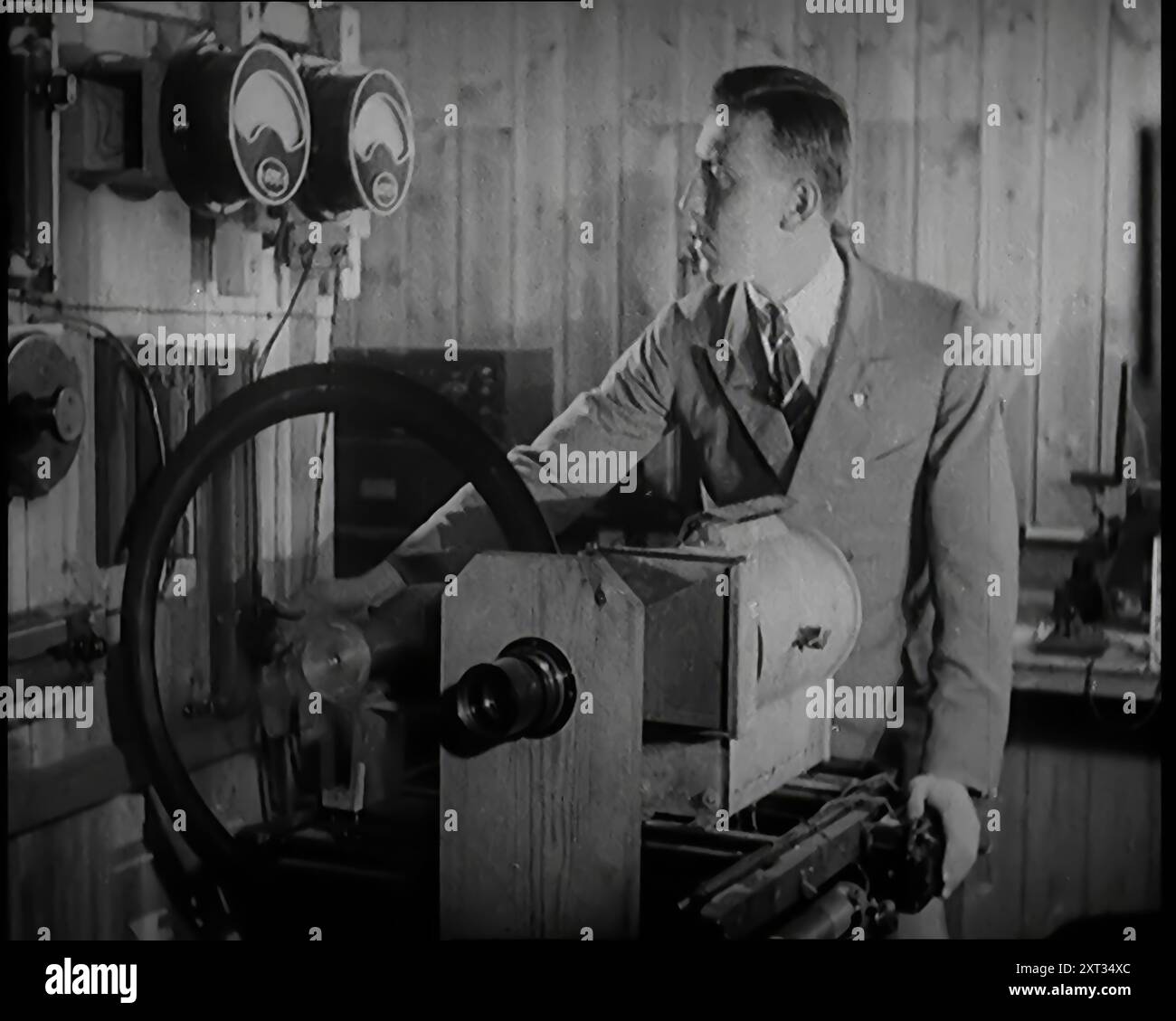 John logie baird 1925 hi-res stock photography and images - Alamy
