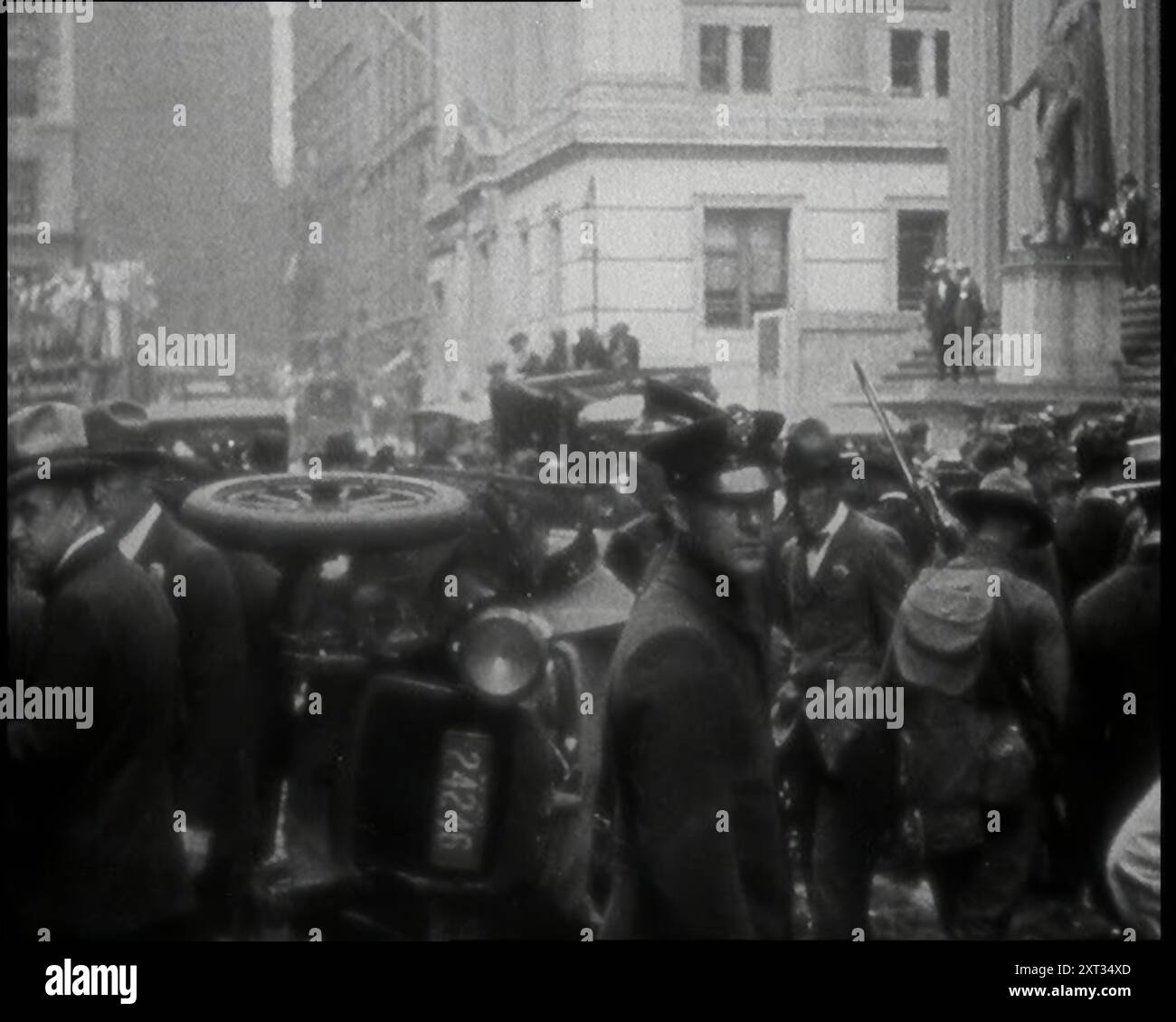 1920s police officer hi-res stock photography and images - Alamy