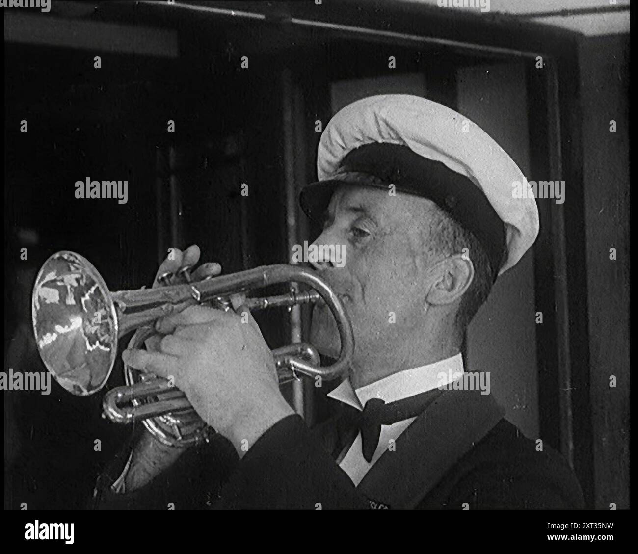 1930s british documentary hi-res stock photography and images - Alamy