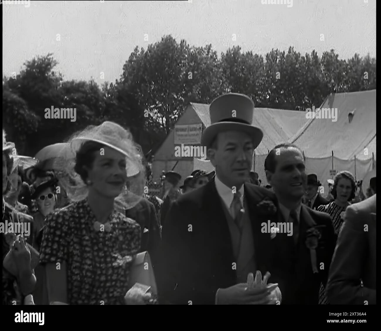 Noel Coward, Actor and Playwright, With Edwina, Lady Louis Mountbatten ...