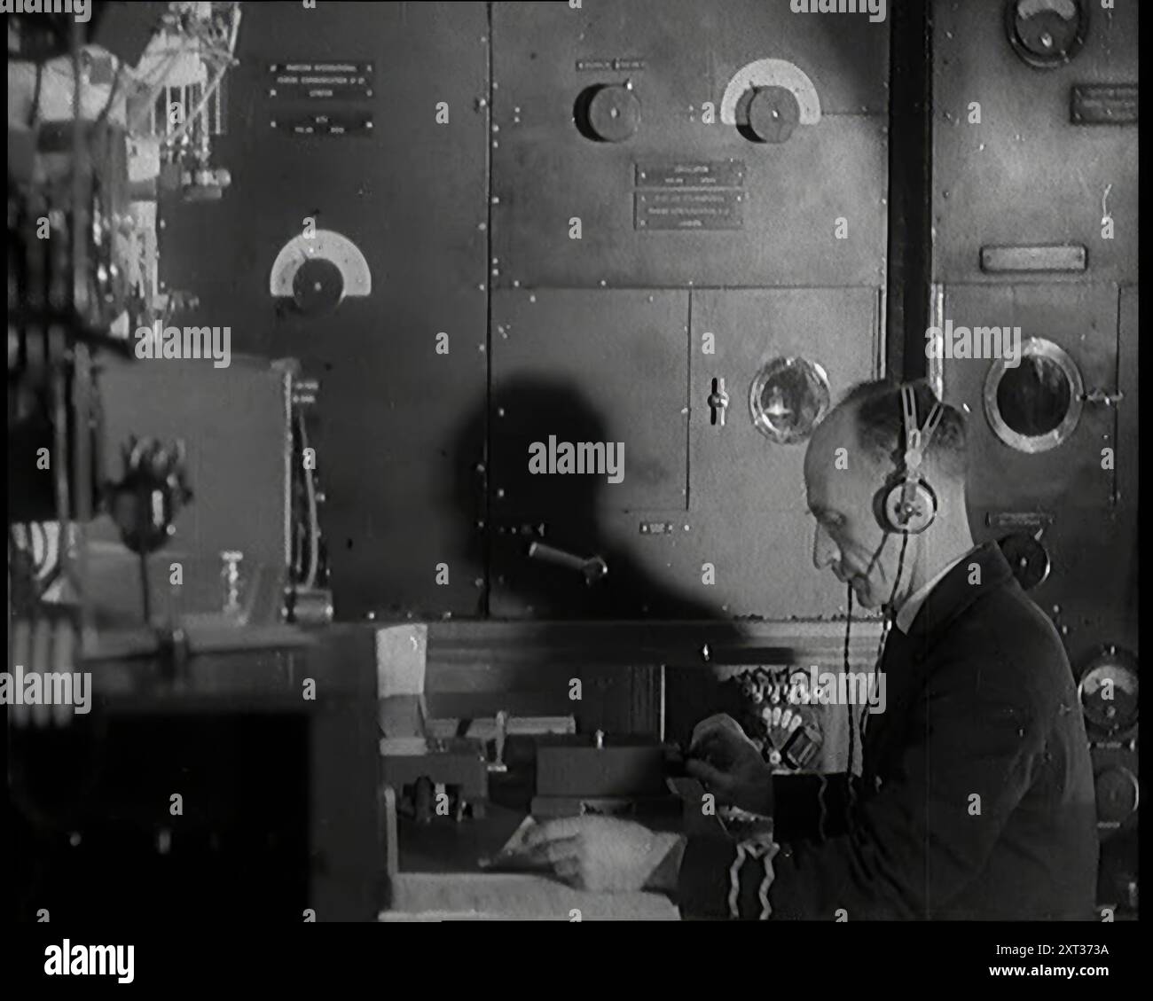 1920s ship interior hi-res stock photography and images - Alamy