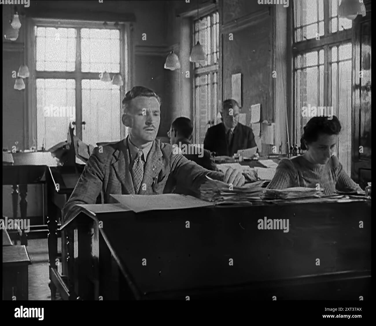 1940 female office hi-res stock photography and images - Alamy