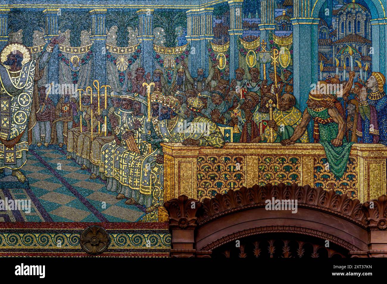 Shots of the interior of Basilique Notre-Dame de Fourvière. Beautifully ...