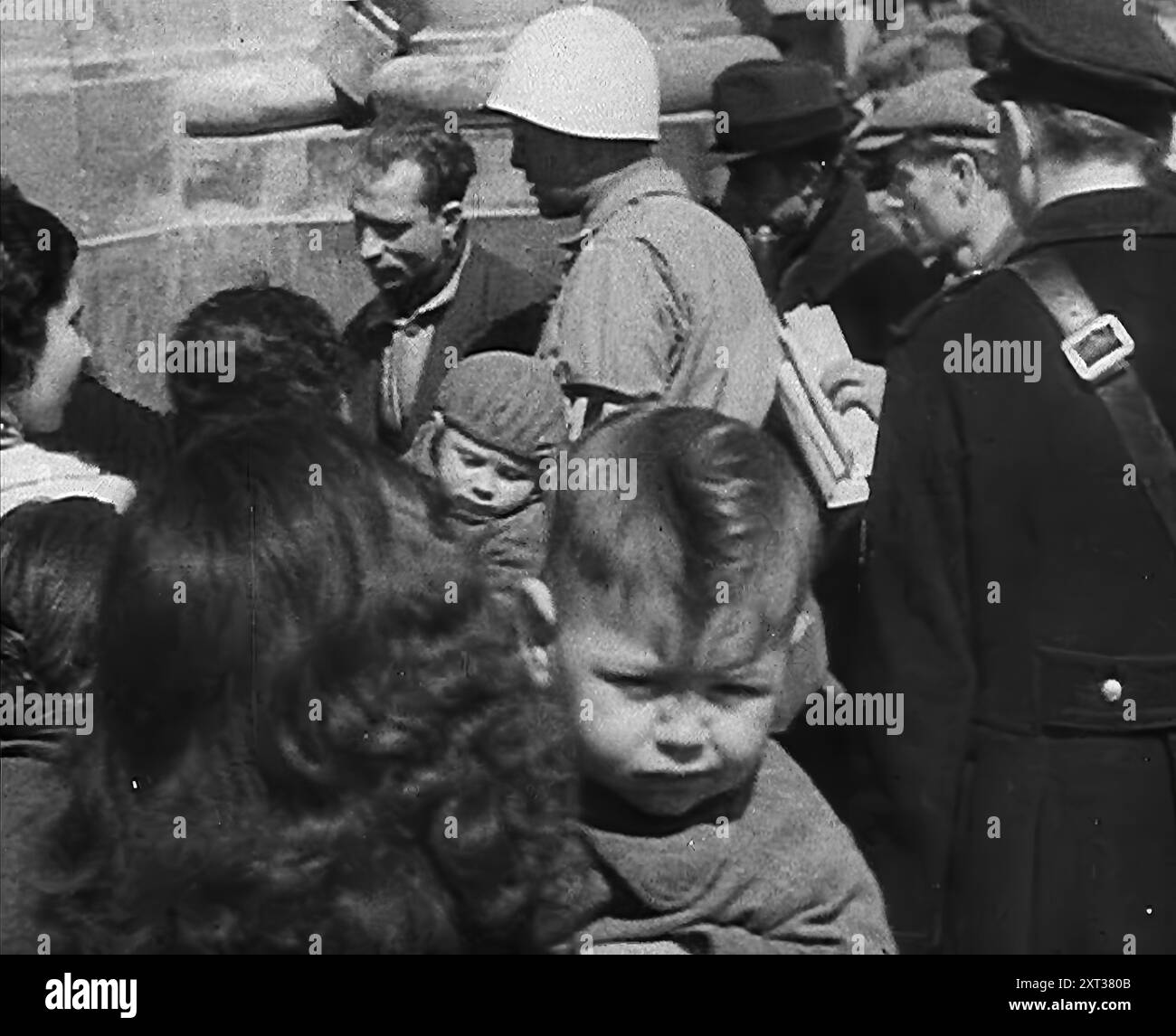 Italian female soldier, wwii hi-res stock photography and images - Alamy