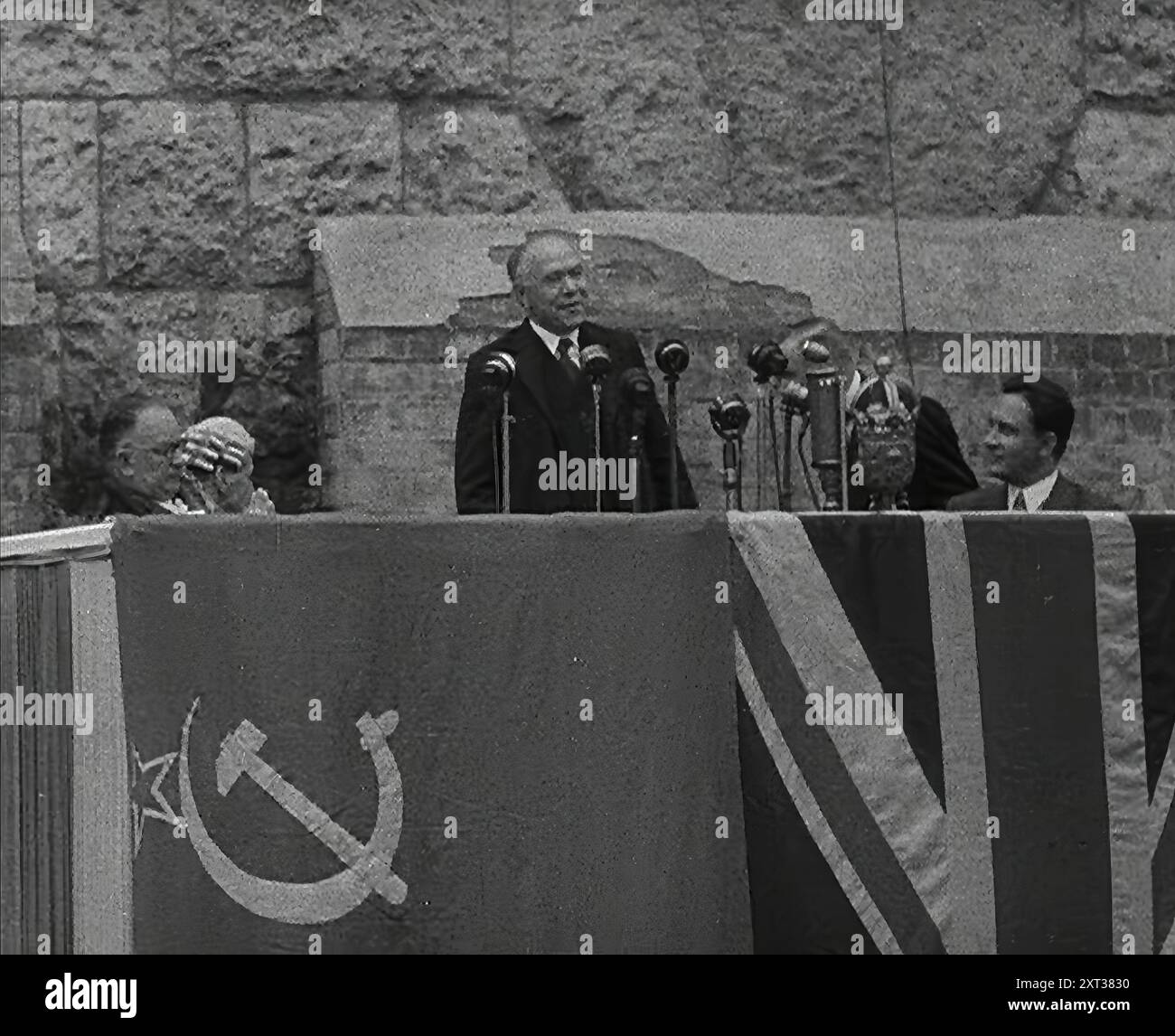 Ussr 1942 fighting in hi-res stock photography and images - Alamy