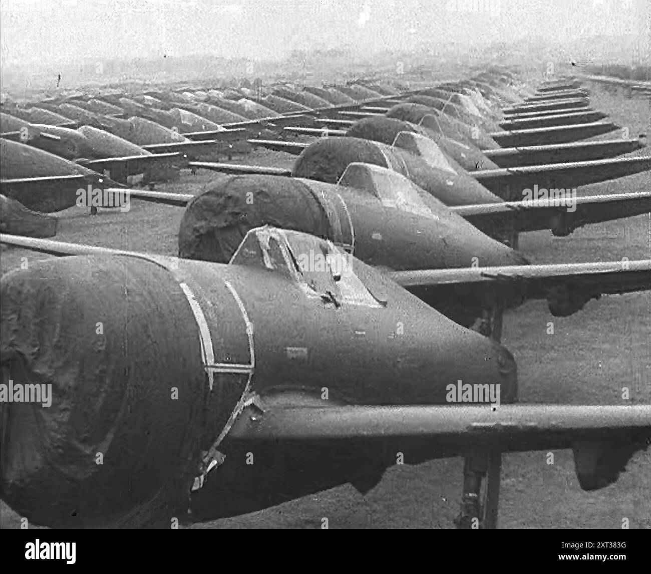 Pathe plane hi-res stock photography and images - Alamy