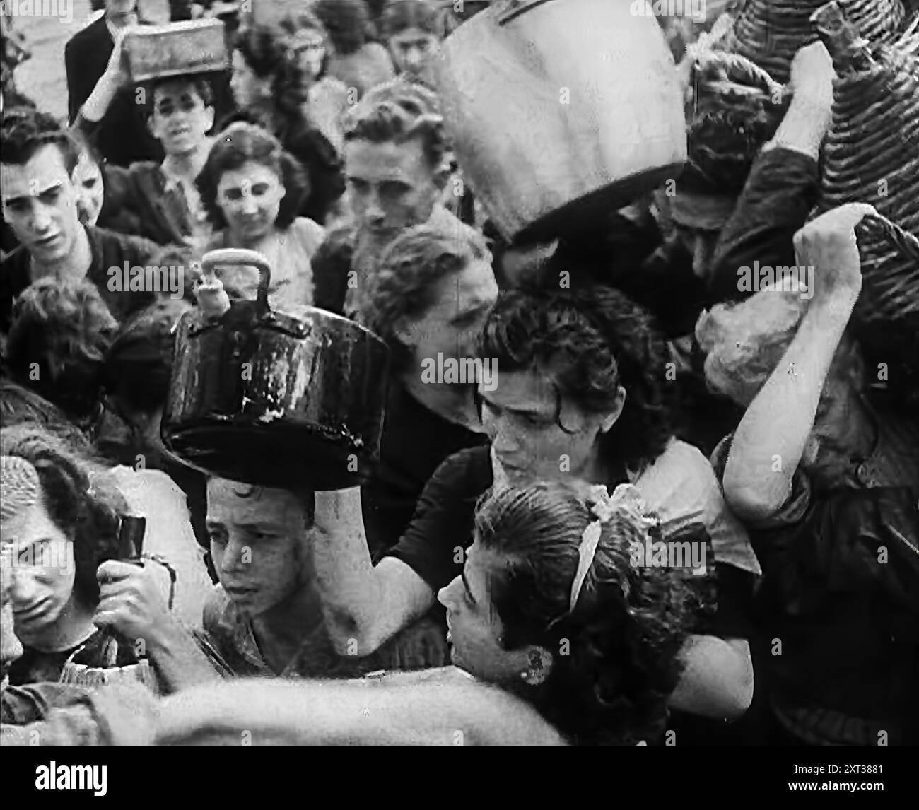 Liberation of naples world war ii hi-res stock photography and images ...