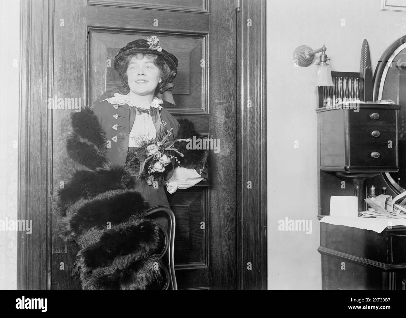 Mrs lindsey hi-res stock photography and images - Alamy