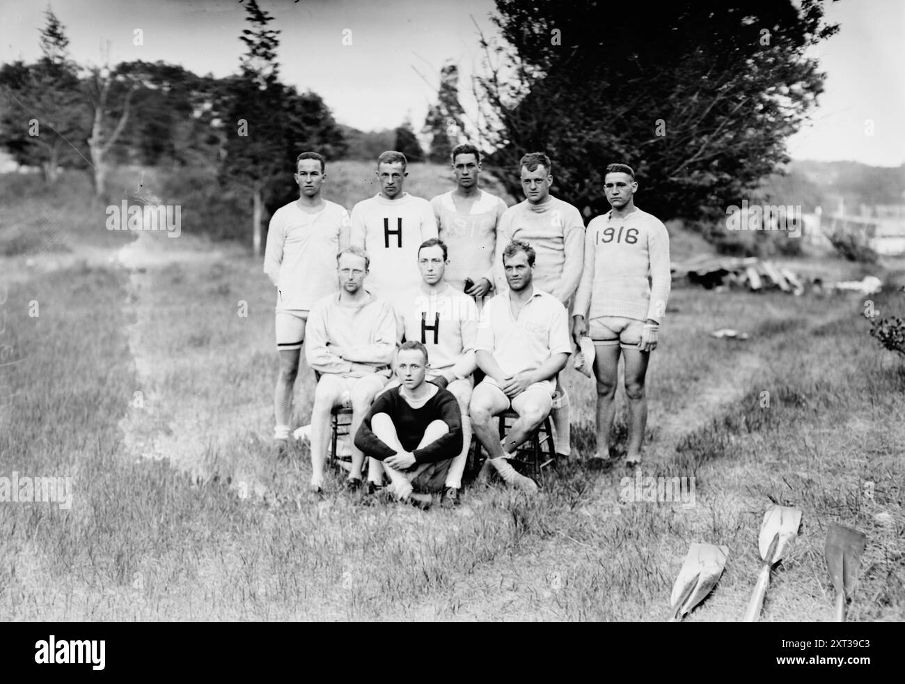 Harvard rowing team hi-res stock photography and images - Alamy