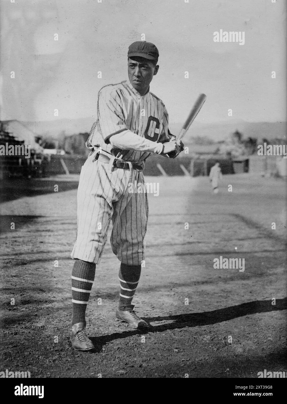 Lang Akana, captain and first baseman, Chinese university (baseball ...