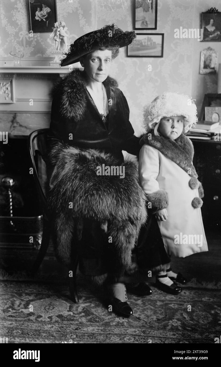 Mrs. C.S. Whitman, 1914. Shows Olive Hitchcock Whitman, wife of Charles ...