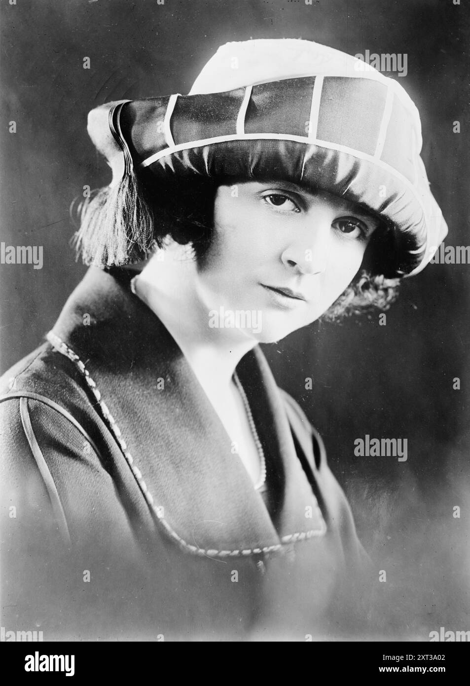 Edna Bates, between c1915 and c1920 Stock Photo - Alamy Edna Bates, between c1915 and c1920 Stock Photo - Alamy