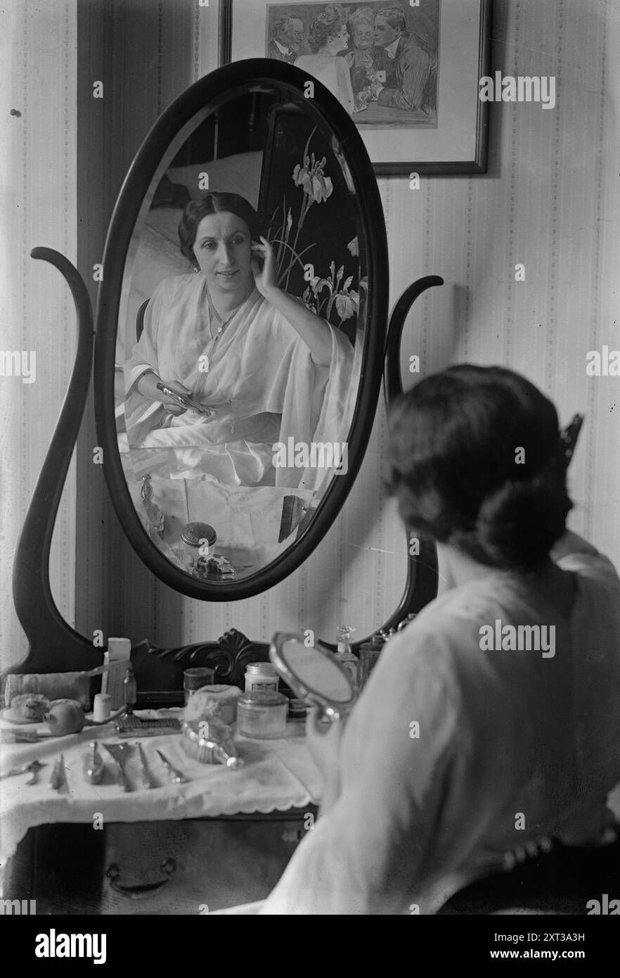 Amelita Galli-Curci, 1917. Shows Italian coloratura soprano opera ...