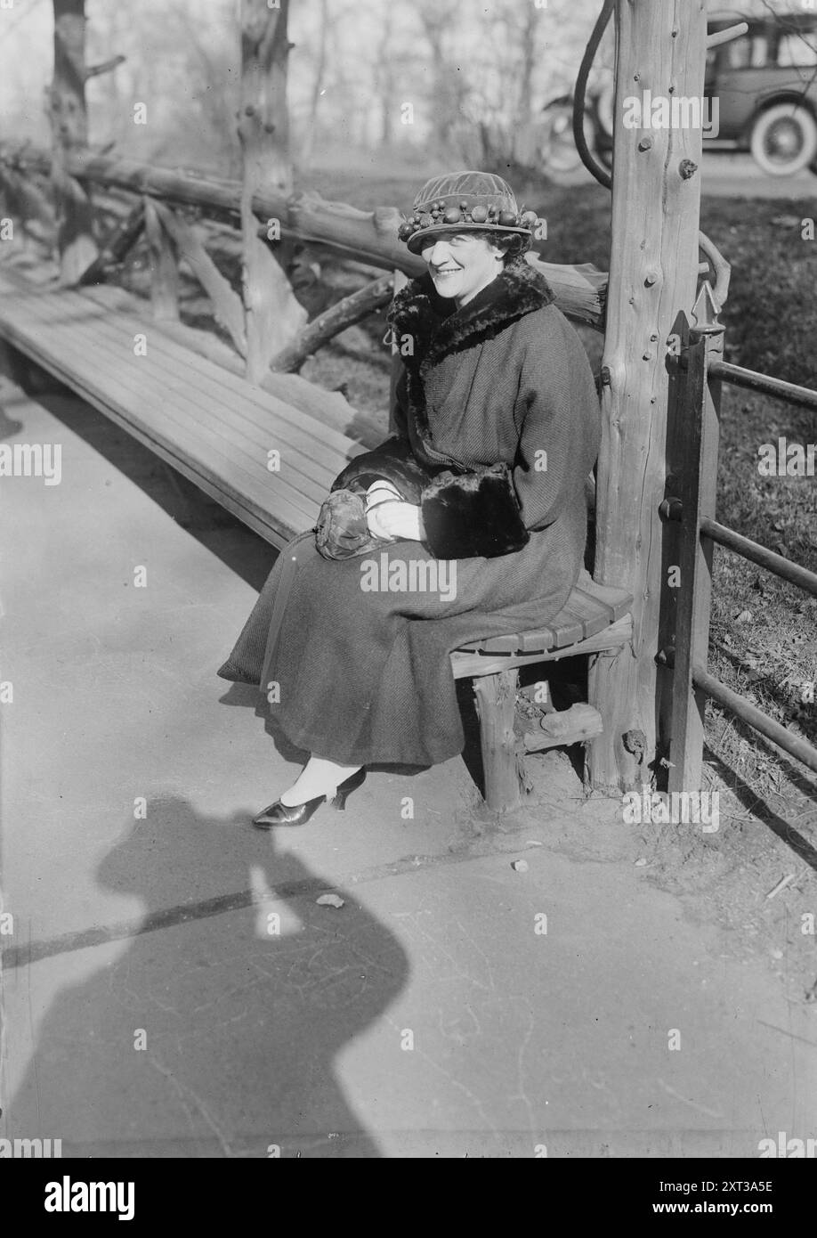 Dorothy Jardon, 1919. Shows Dorothy Jardon (1883-1966), an American ...
