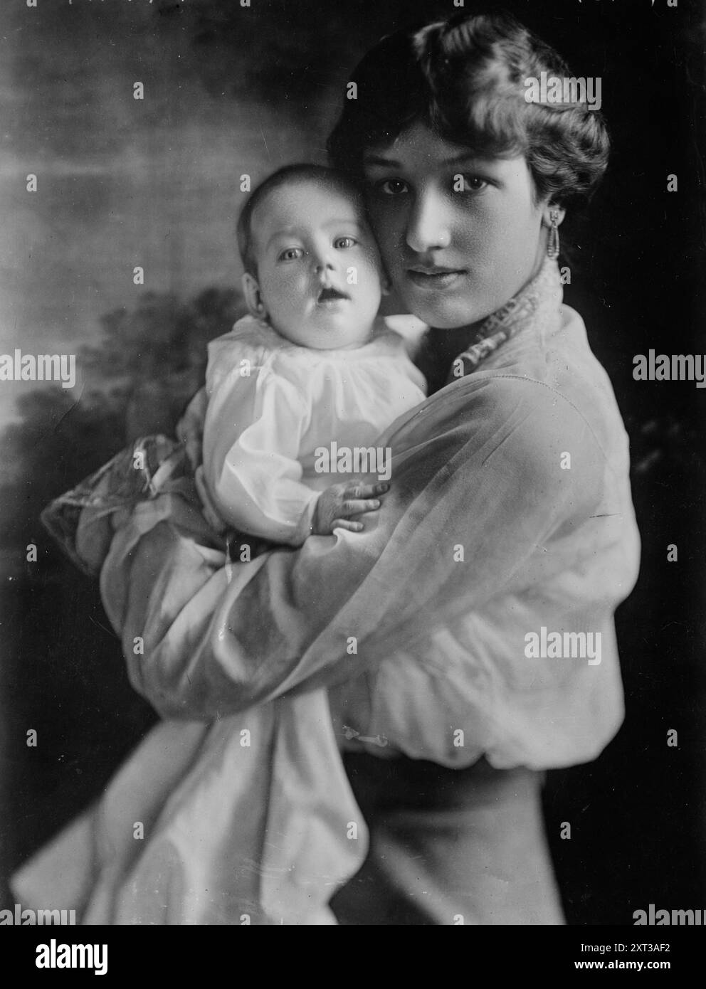 Sarah lippincott hi-res stock photography and images - Alamy