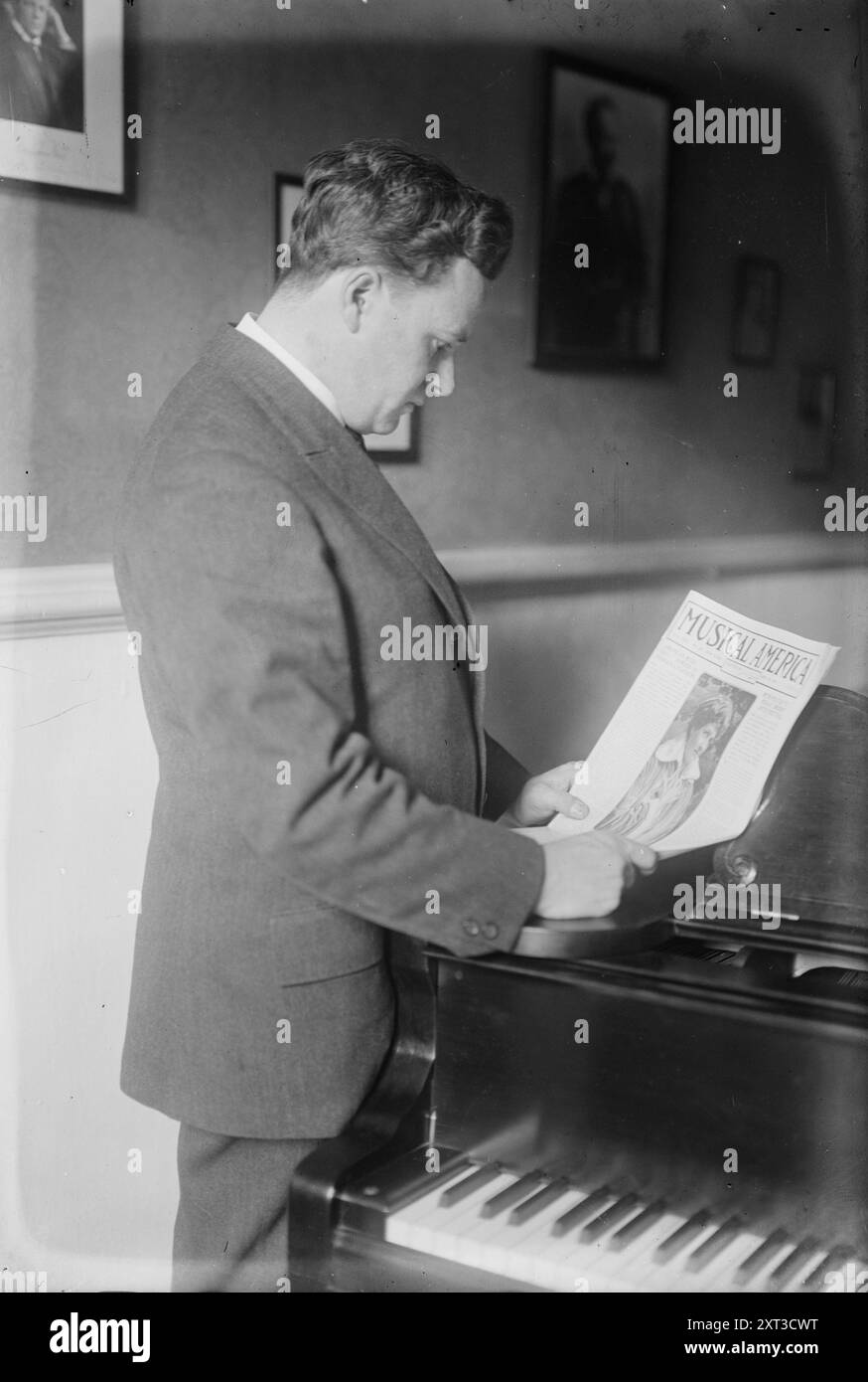 Murphy, 1919. Shows tenor opera singer Lambert Murphy (1885-1954 ...