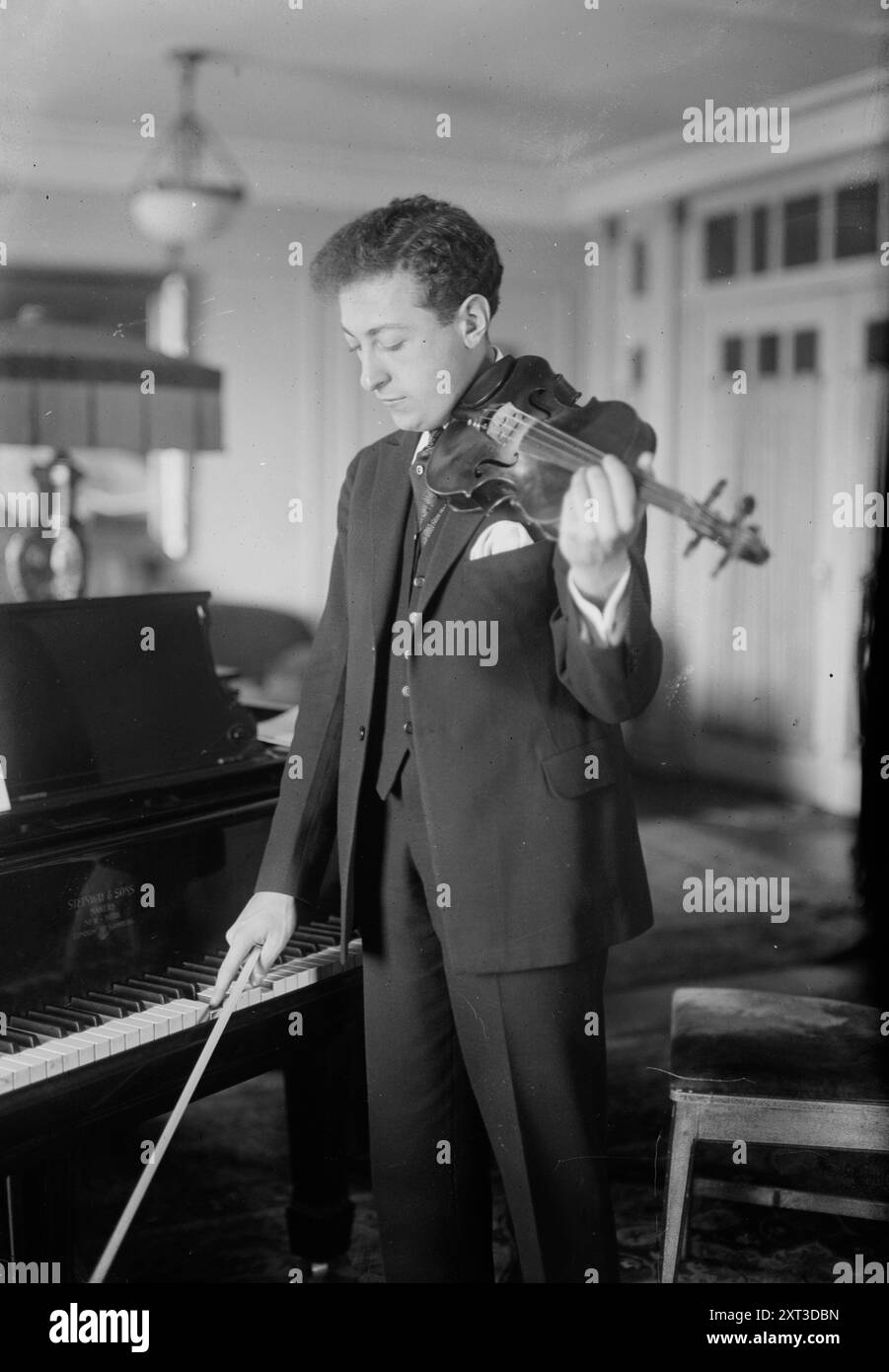 Jascha heifetz hi-res stock photography and images - Alamy