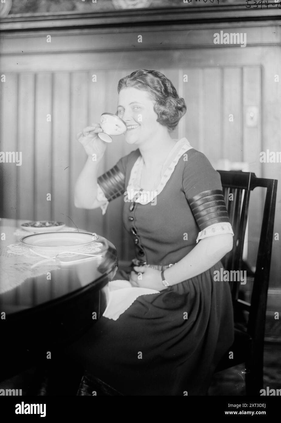 Young, between c1915 and c1920. Shows singer and comedian Margaret ...