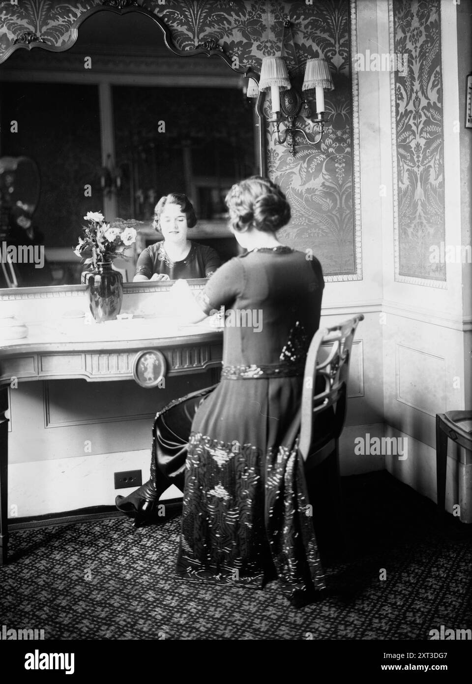 The victrola Black and White Stock Photos & Images - Alamy