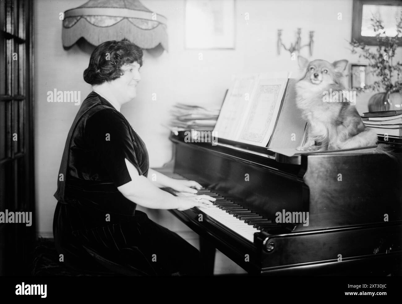 Baker, between c1915 and c1920. Shows singer Elsie West Baker (1886 ...