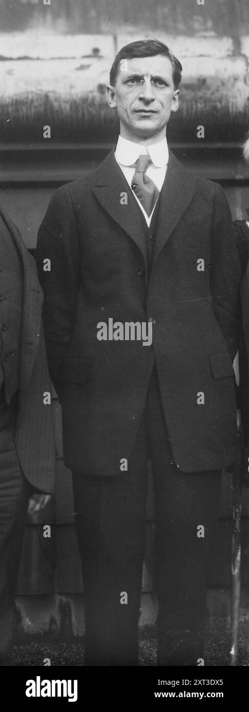 De Valera, 1919. Shows Eamon de Valera (1882-1975) at the Waldorf ...