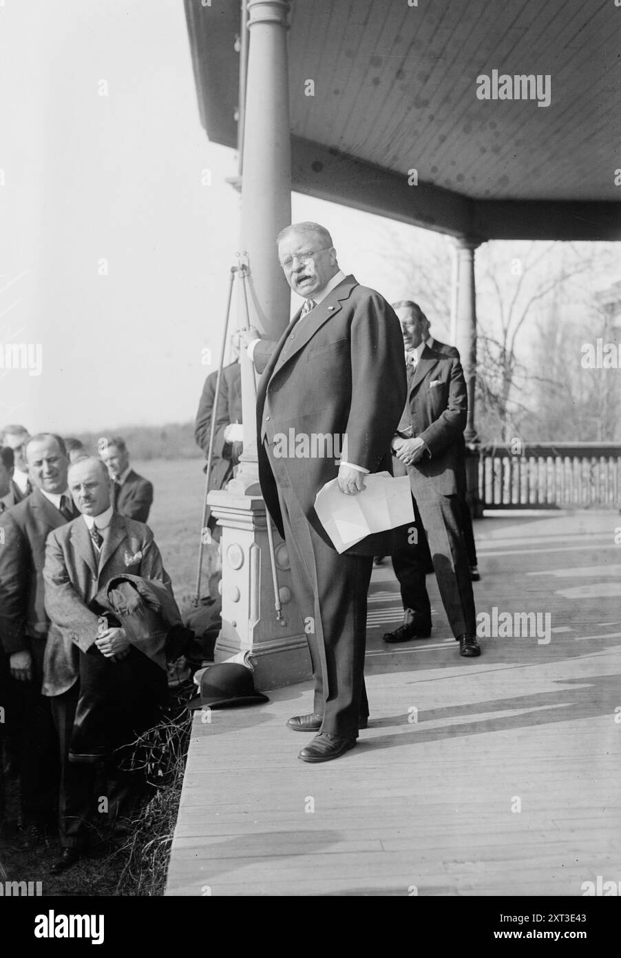President theodore roosevelt group Black and White Stock Photos ...
