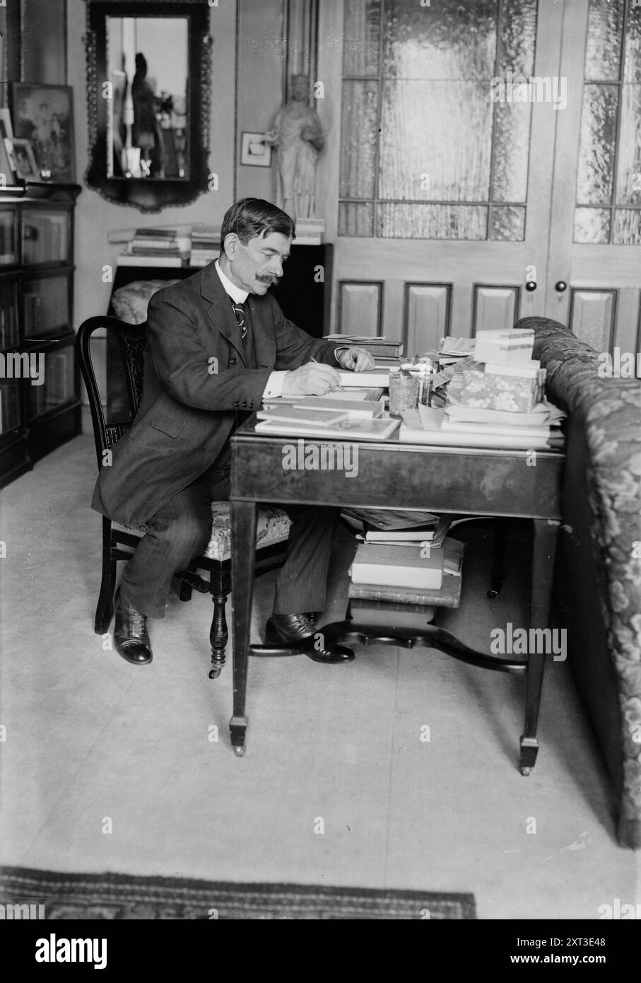 Portrait man working desk Black and White Stock Photos & Images - Alamy