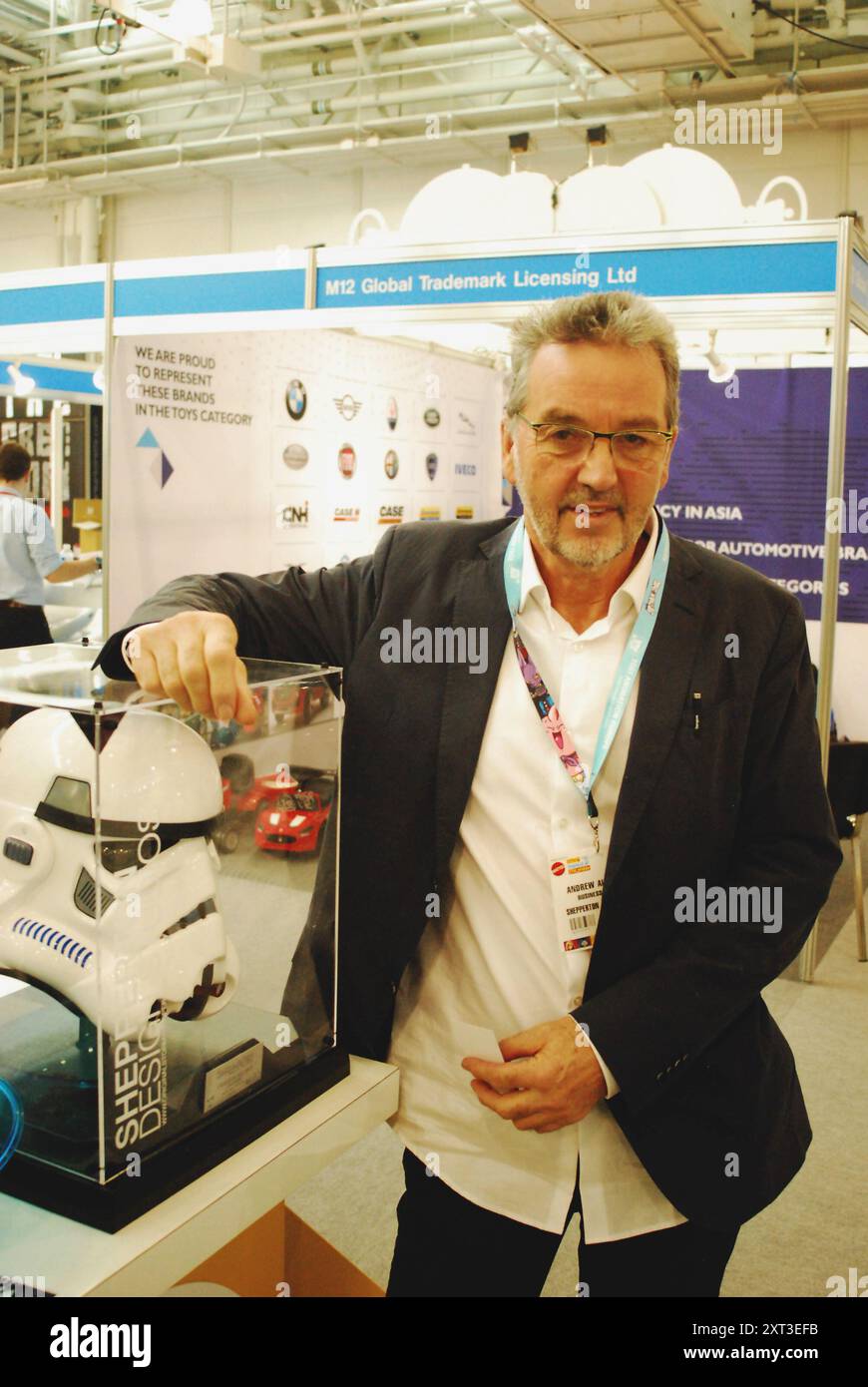 Designer model-maker prop-maker Andrew Ainsworth who sculpted the Star ...