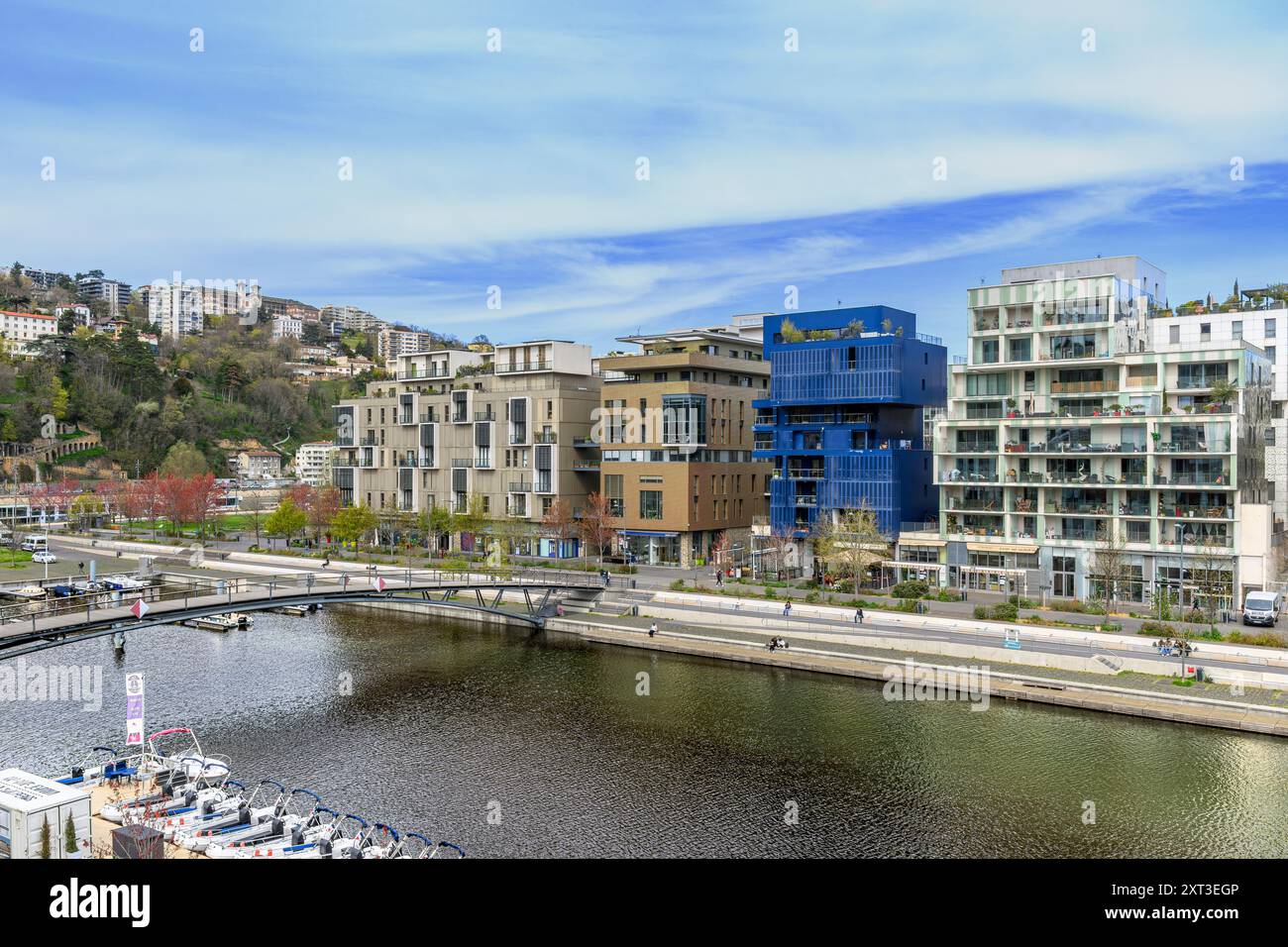 Halte Fluviale Lyon Confluence is the new trendy Confluence Marina in ...