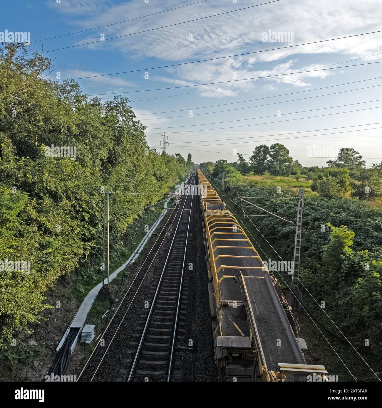 Image of the track work as part of the Deutsche Bahn Riedbahn ...