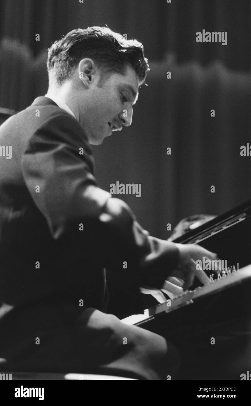 Green sea dress Black and White Stock Photos & Images - Alamy