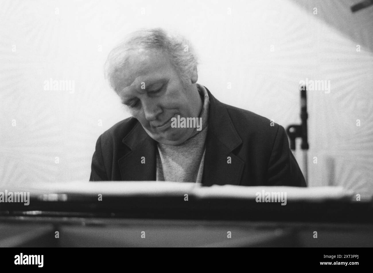 1998 festival Black and White Stock Photos & Images - Alamy