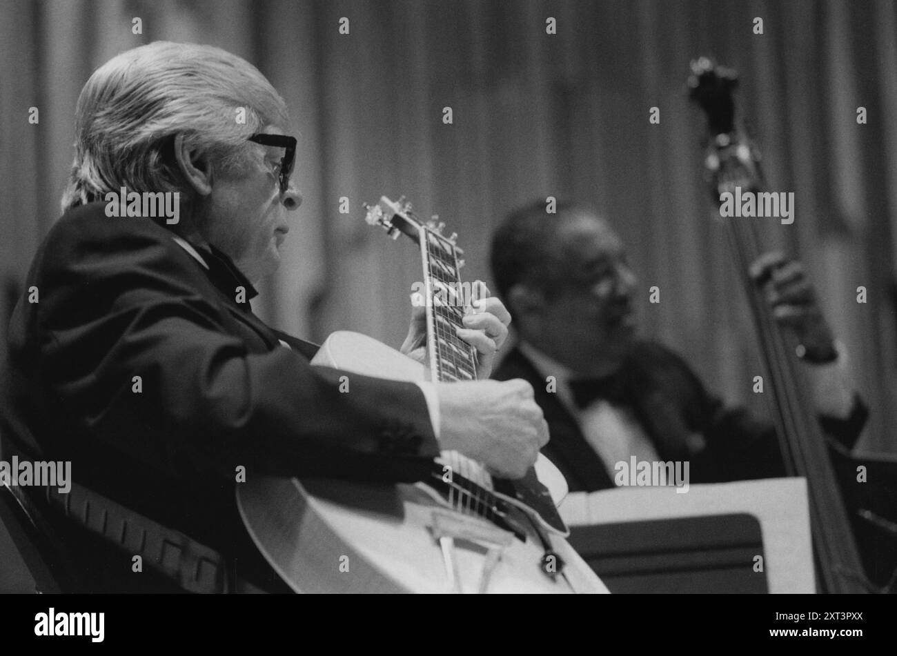 Lowe mundell hi-res stock photography and images - Alamy