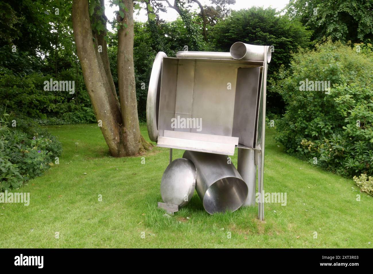 'Box Tent' sculpture by Anthony Caro Stock Photo - Alamy