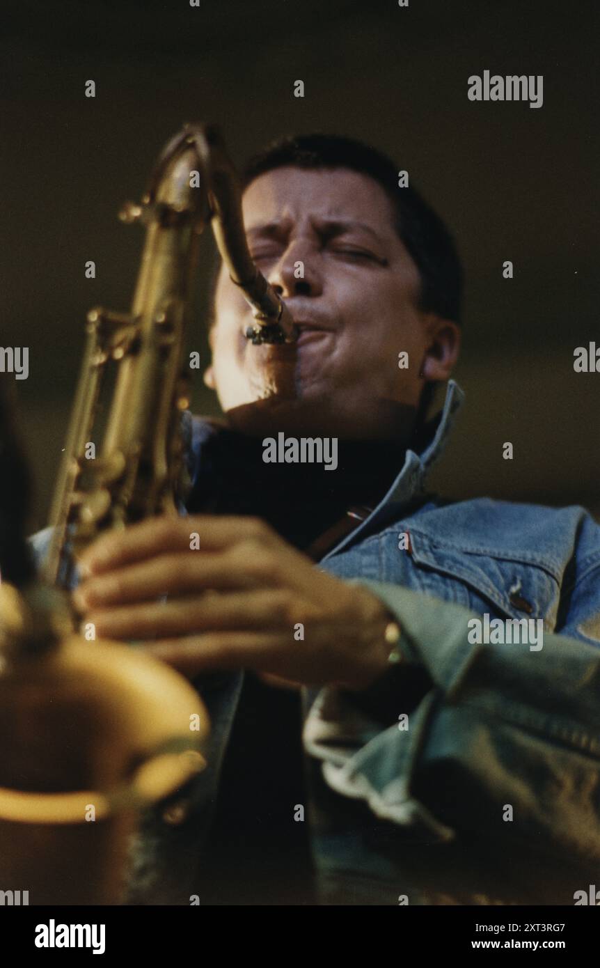 Andy sheppard hi-res stock photography and images - Alamy