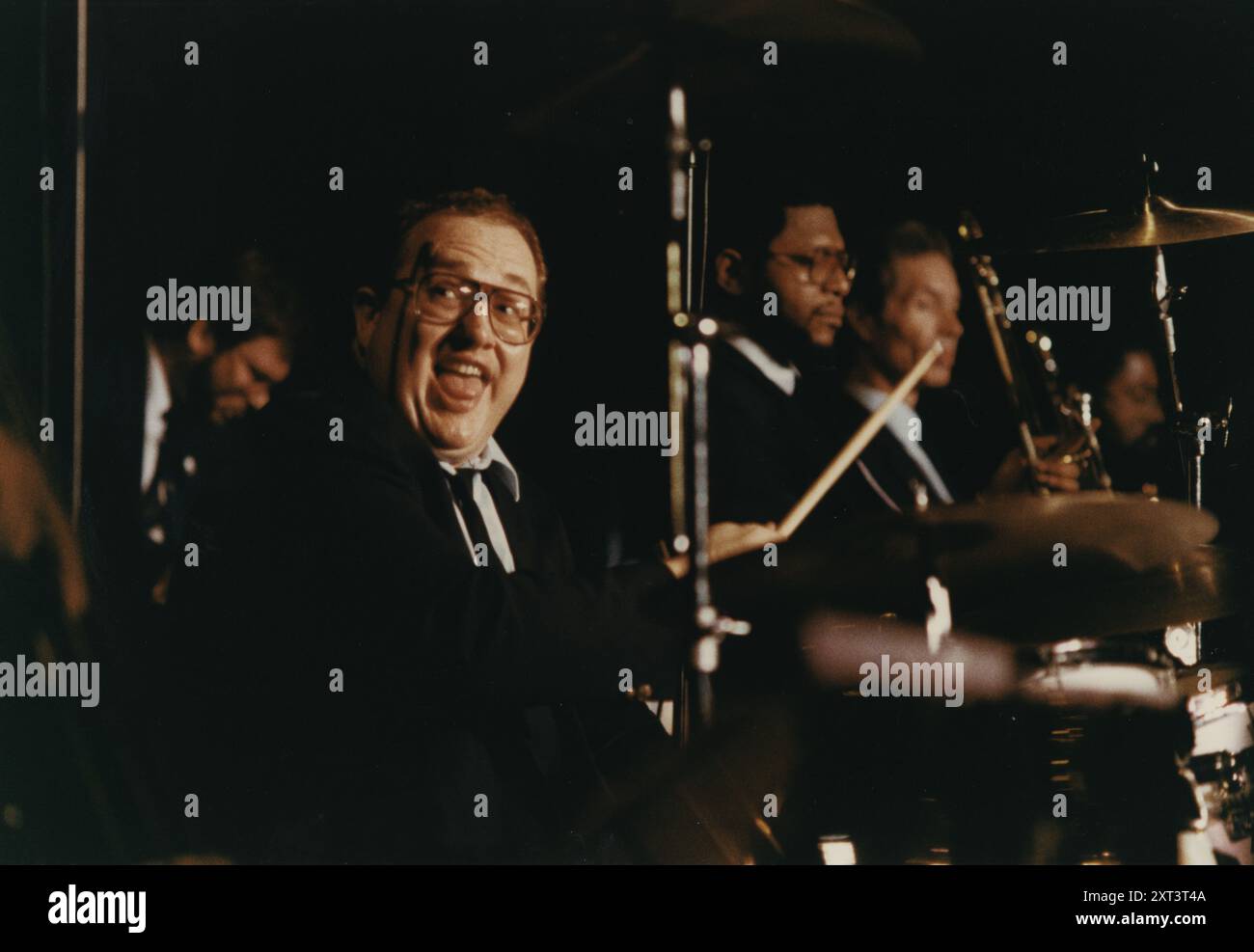 Man playing musical instrument duff hi-res stock photography and images ...