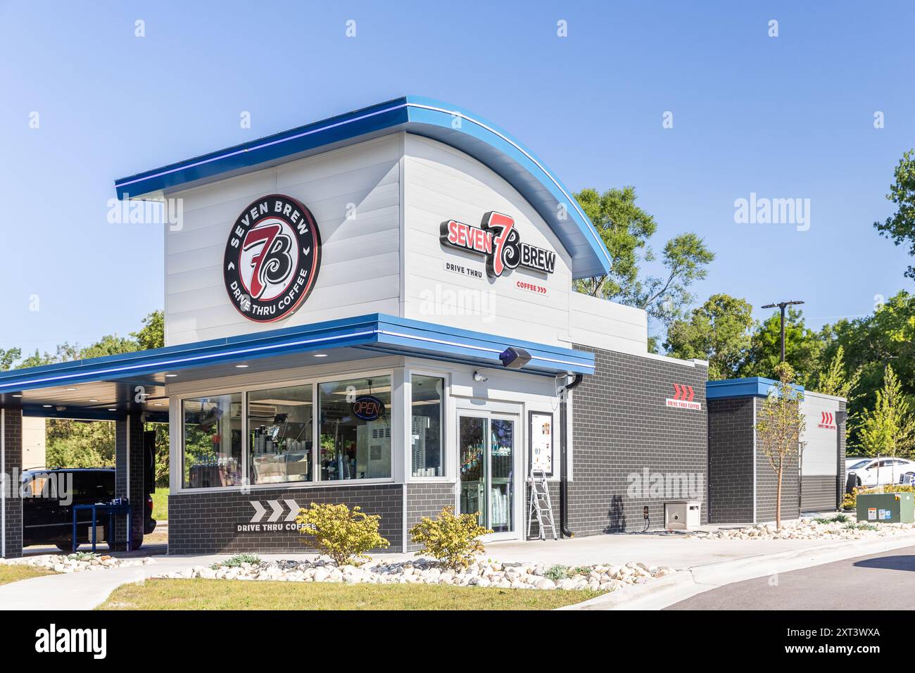 7 Brew is an American drive-thru coffee chain known for being able to ...