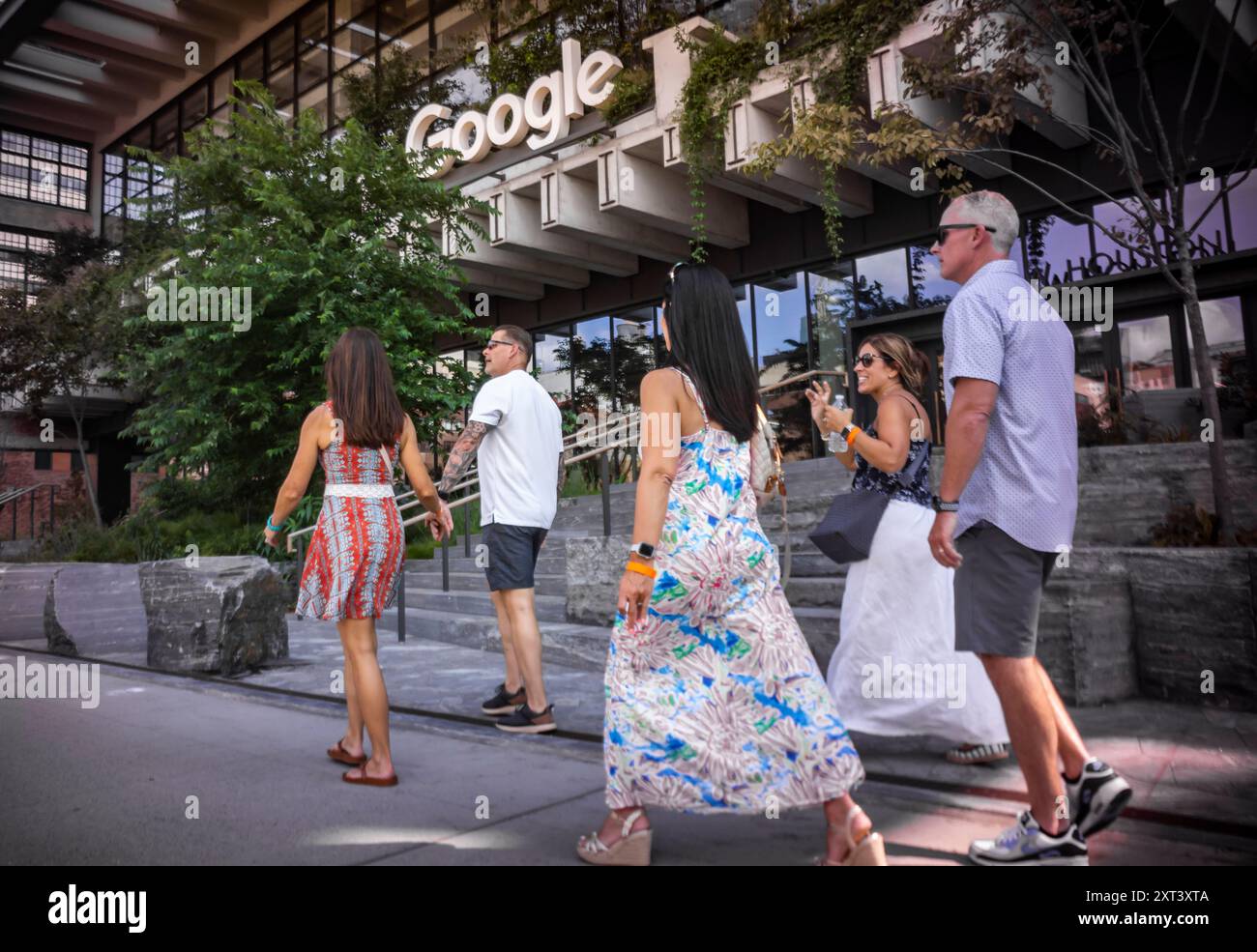 The Google offices in the renovated St. John’s Terminal in Hudson ...