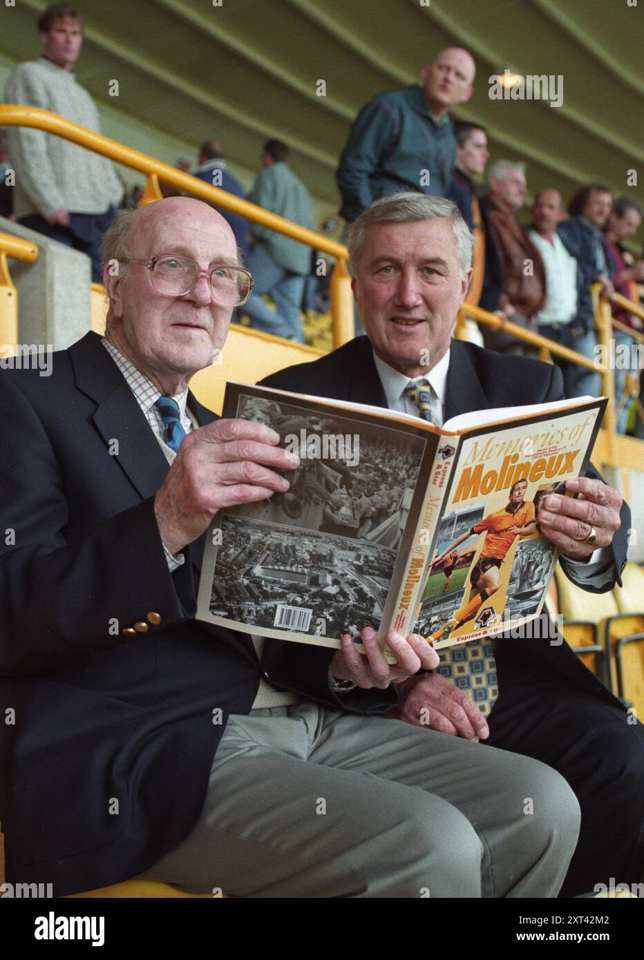 Wolverhampton Wanderers v Reading at Molineux 5/10/96 0-1 Wolves former ...