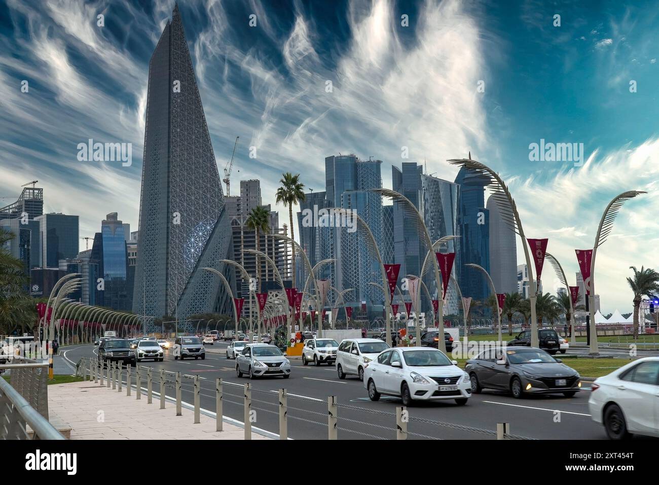 Doha qatar skyline sunset hi-res stock photography and images - Alamy