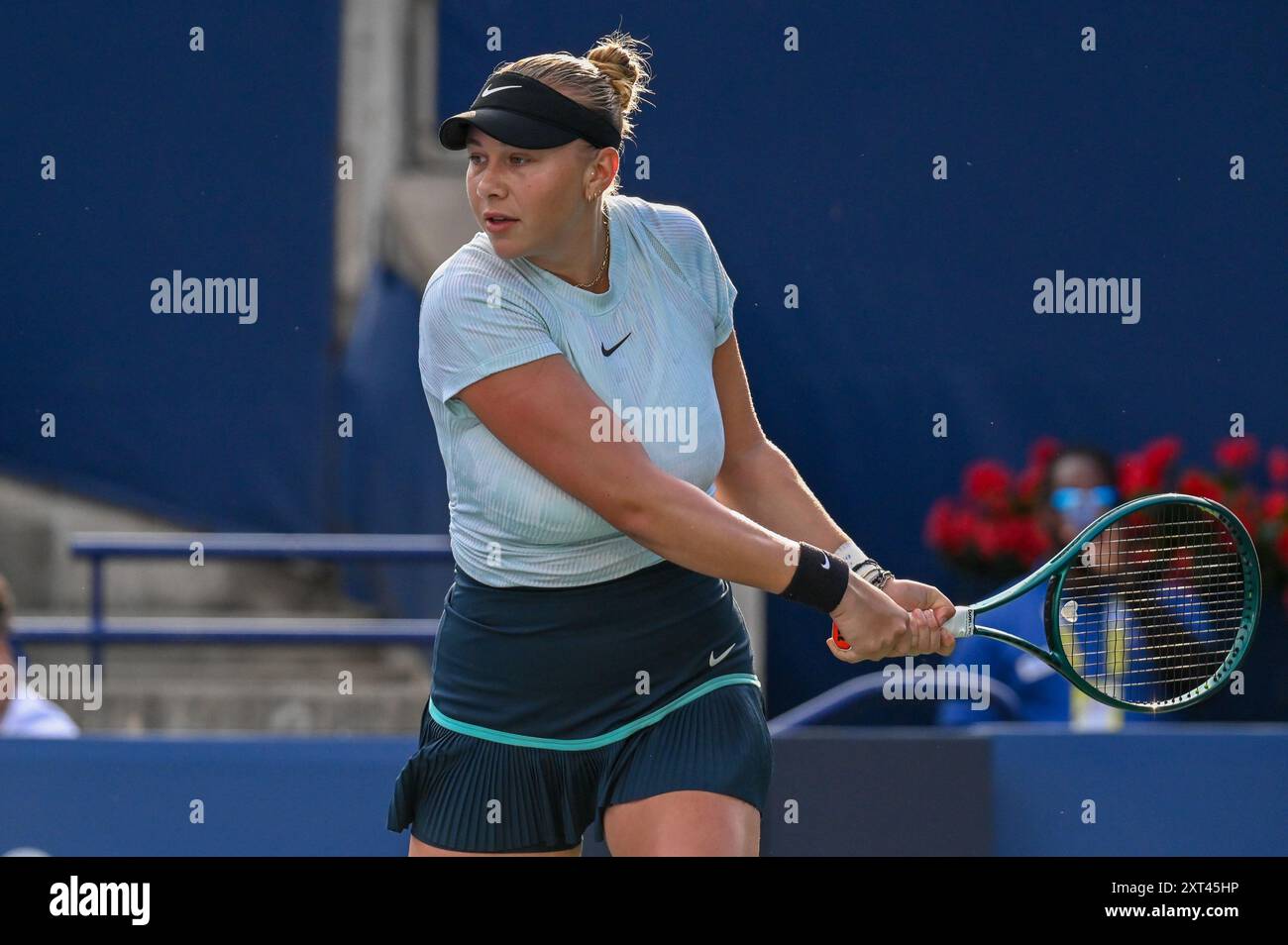Toronto, Canada. 12th Aug, 2024. American tennis player Amanda ...