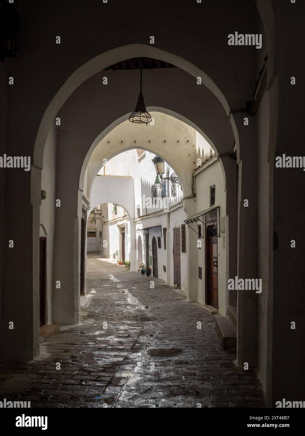 Covered street of Tetouan medina Stock Photo - Alamy