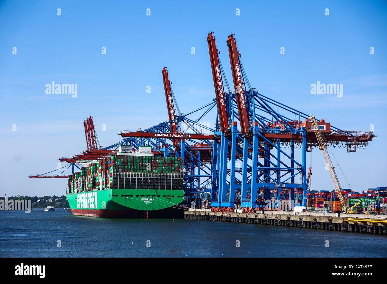 Stockbilder 08/2024 Container Terminal am Hamburger Hafen *** Stock ...