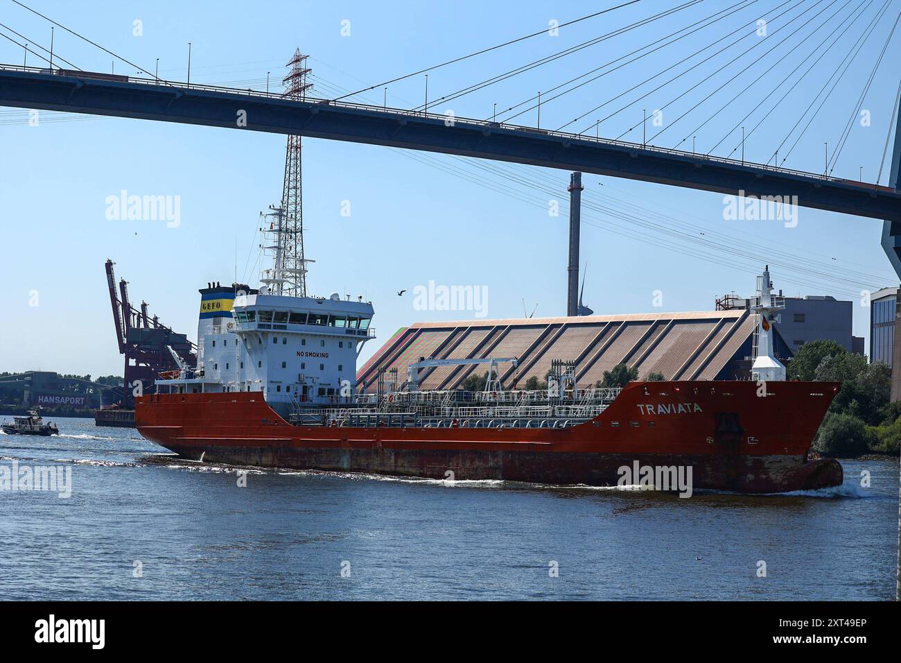 Stockbilder 08/2024 Tanker TRAVIATA unter der Köhlbrandbrücke *** Stock ...