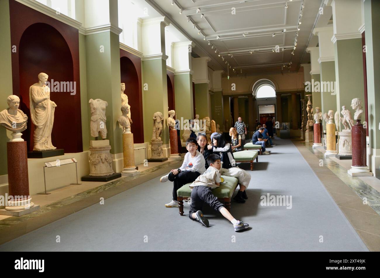 THE GREEK AND ROMAN SCULPTURE GALLERY in The Ashmolean Museum of Art ...