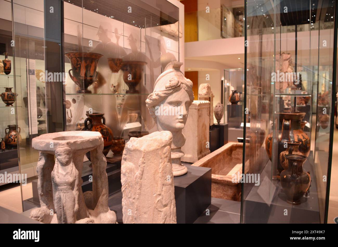 The Ashmolean Museum of Art and Archaeology- Greek room Stock Photo - Alamy