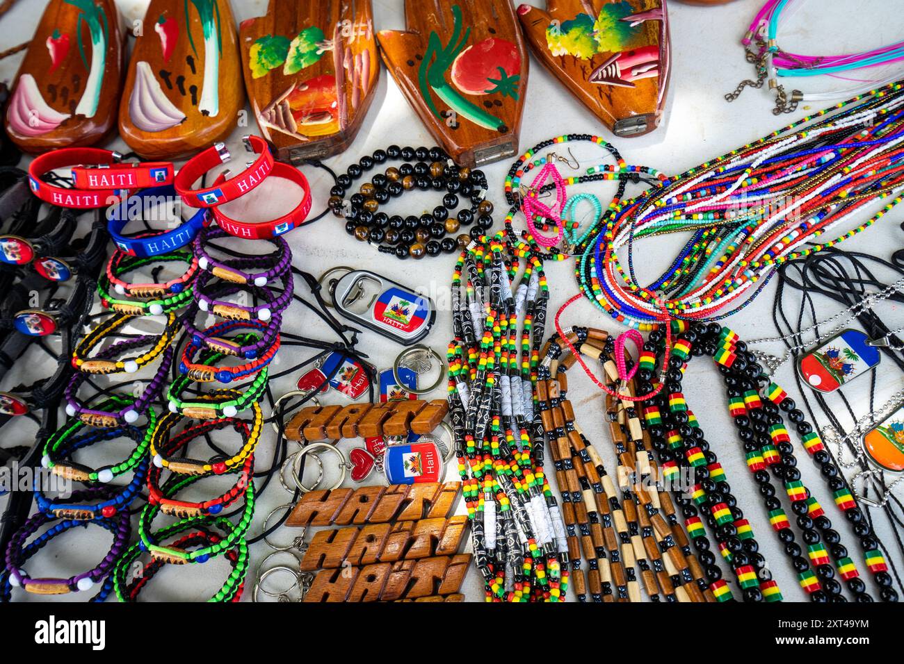 Haitian craftsmanship hi-res stock photography and images - Alamy