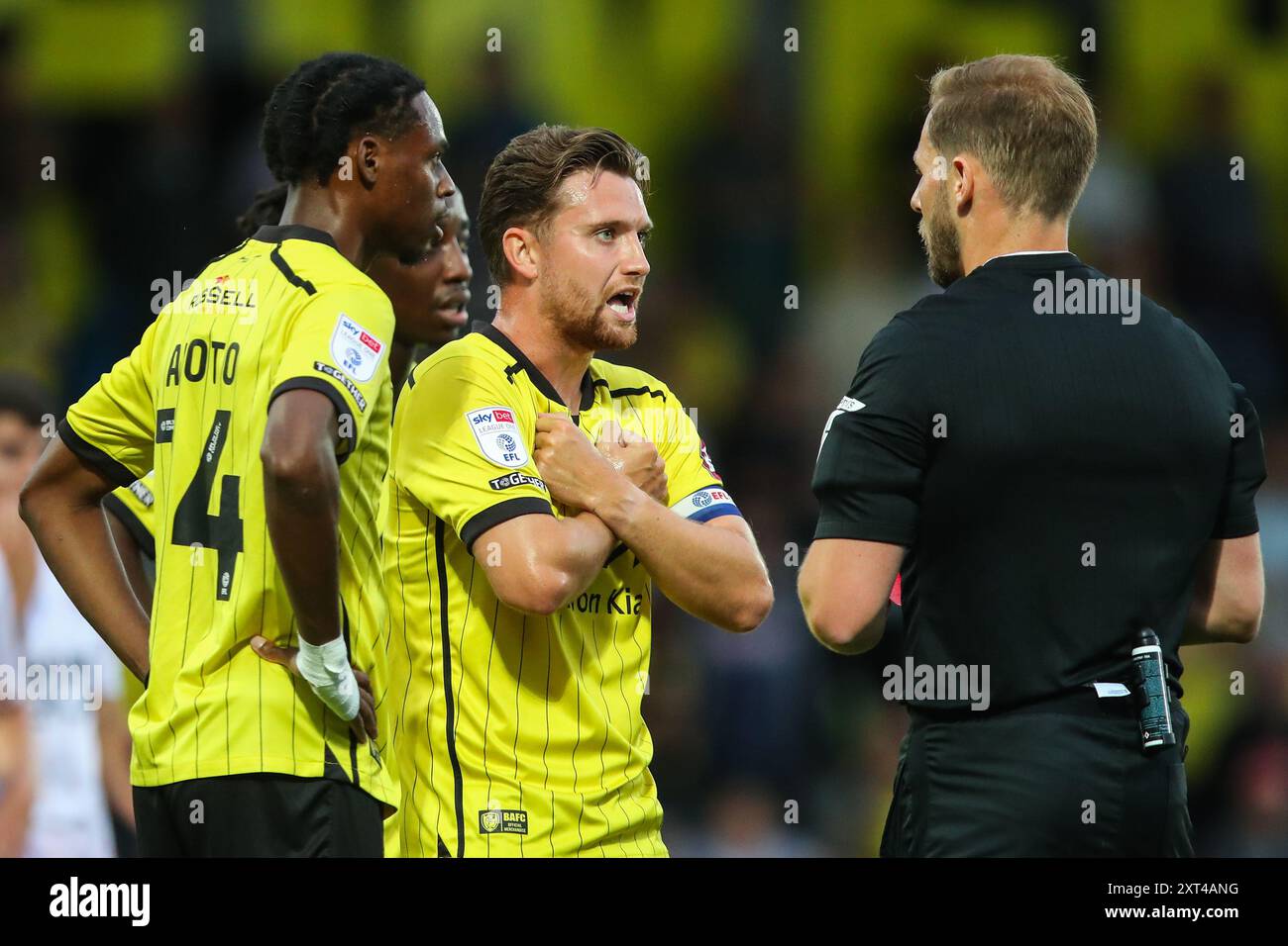 Football elliot watt hi-res stock photography and images - Alamy